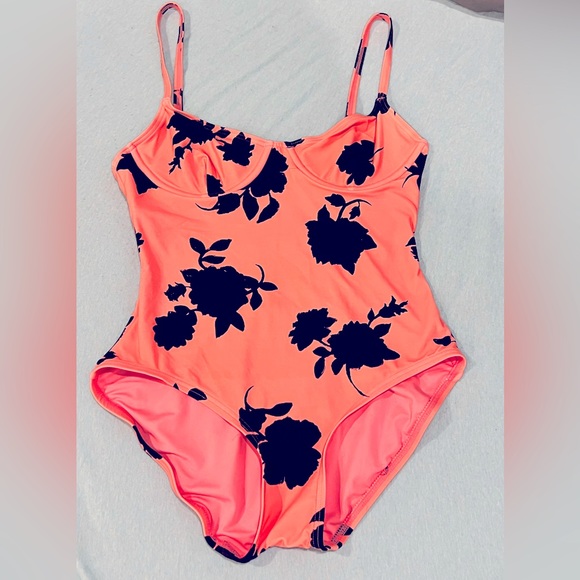 kate spade | Swim | Kate Spade Underwire One Piece Swimsuit Bicolor ...